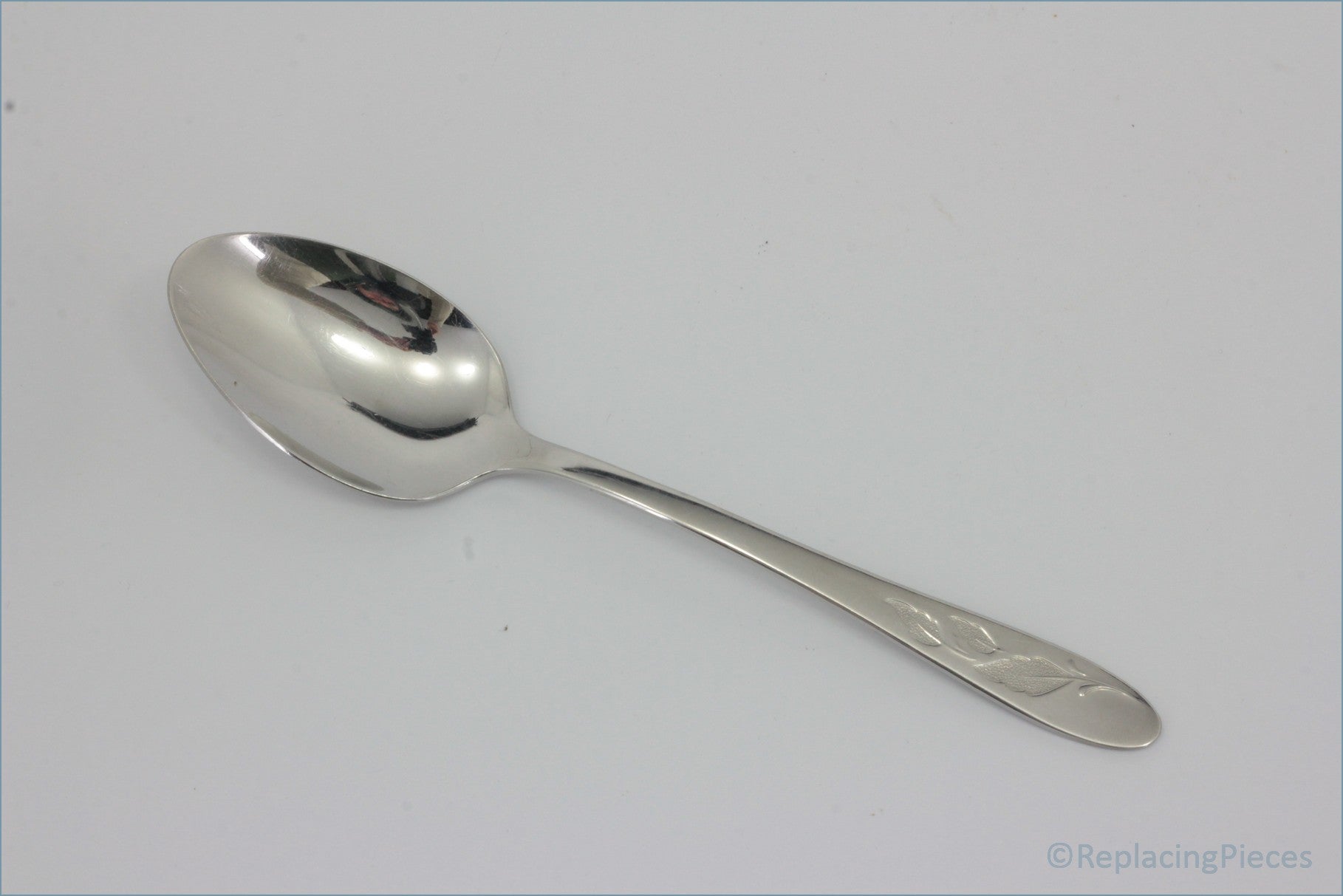 Oneida - Winter Song - Dessert Spoon – ChinaMatchers