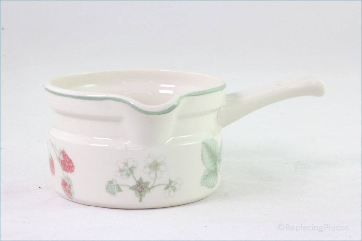 Wedgwood - Raspberry Cane - Gravy Boat – ChinaMatchers